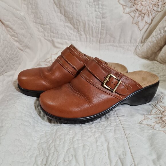 Vionic | Shoes | Vionic Bayside Clogs Mules Slip On Shoes Orthotic Size ...